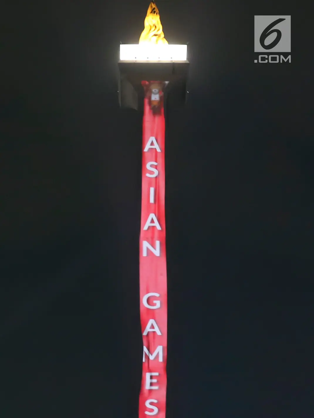 FOTO: Keren, Meriahkan Asian Games Video Mapping Hiasi Tugu Monas ...