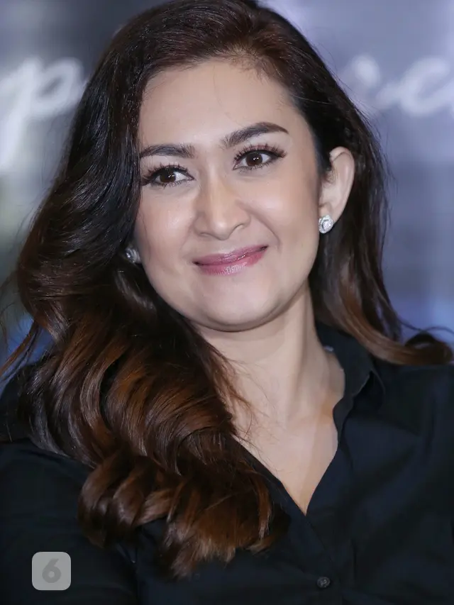Ditanya soal Pacar Zack Lee, Begini Reaksi Nafa Urbach - ShowBiz ...