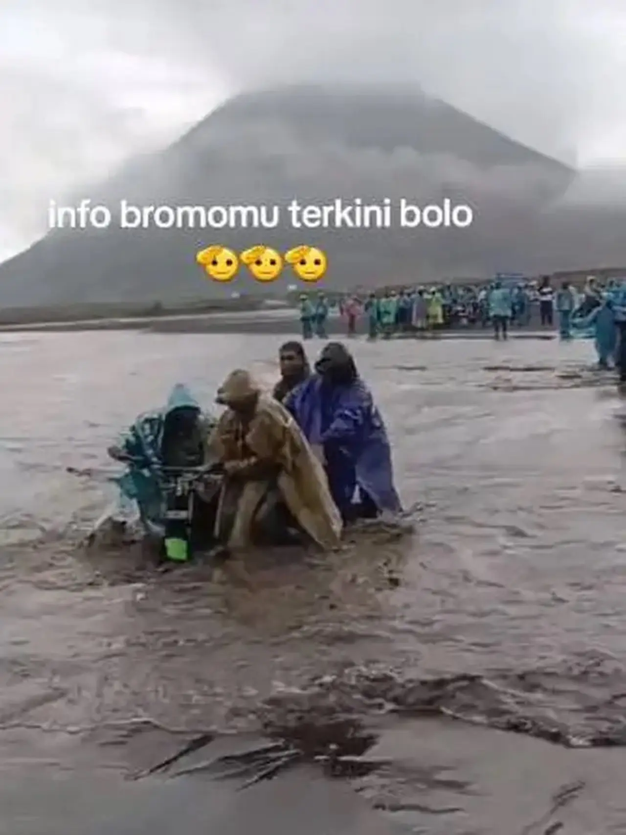 Hujan Lebat Masih Mengintai Kawasan Gunung Bromo, Wisatawan Diimbau Waspada dan Hindari Lautan ...
