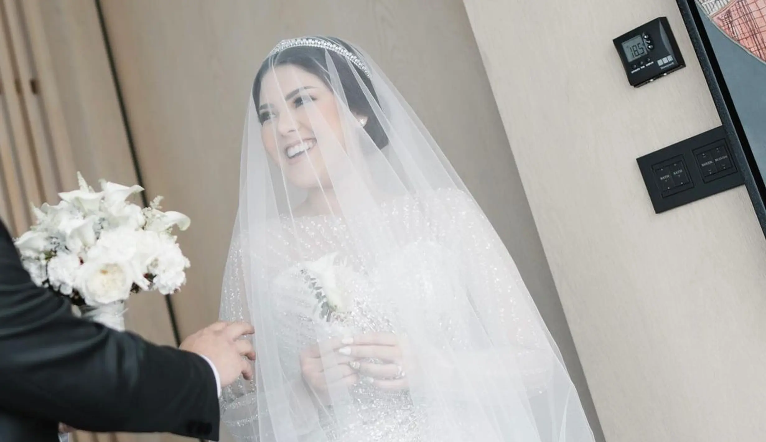 10 Potret Pernikahan Tina Toon Bulan Juni Lalu, Tampil Menawan dengan ...