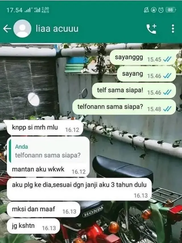 9 Chat Orang Pacaran Ini Buat Gemas dan Kesal, Selalu Salah - Hot ...
