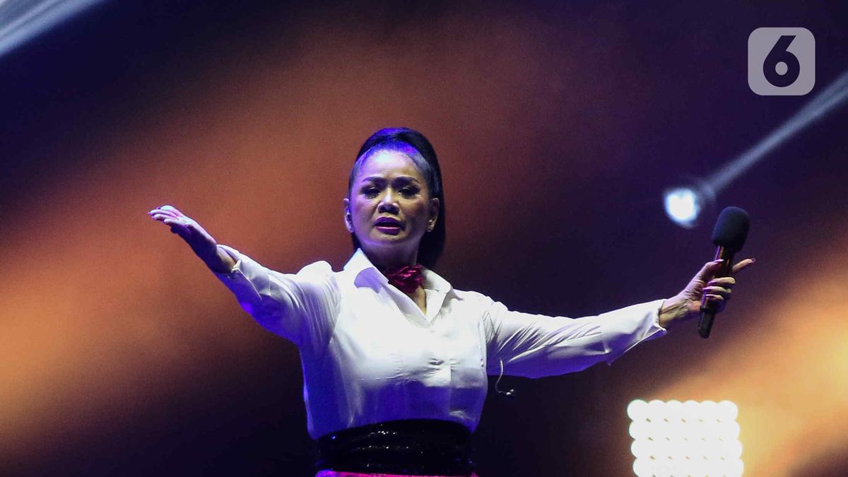 Vina Panduwinata Ajak Penonton Festival Musik PestaPora 2024 ...