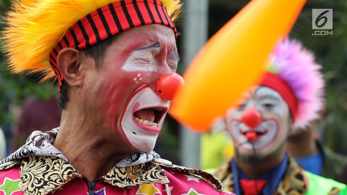 Mengusir Fobia Badut dengan Membayangkan Orang Sungguhan di Balik ...
