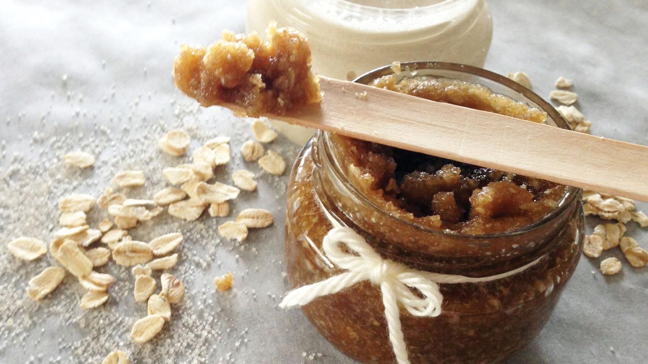 Cara Pakai Body Scrub yang Benar Biar Sel Kulit Mati Terangkat Sempurna