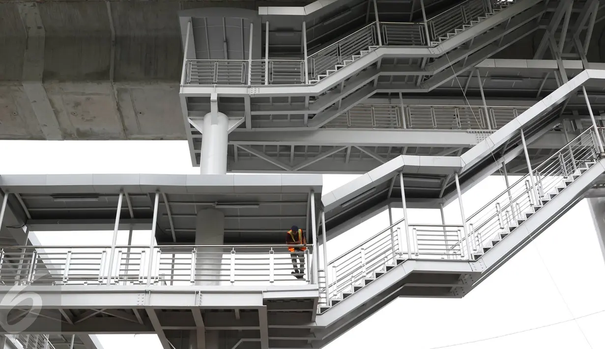 Ini Wujud JPO Transjakarta CSW yang Setara Bangunan 4 Lantai - Foto ...