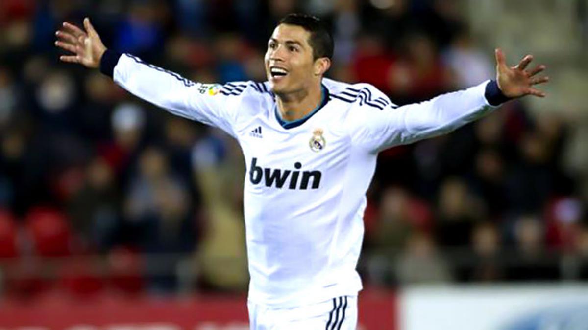 Jangan Biarkan Ronaldo Membawa Bola - Bola Liputan6.com