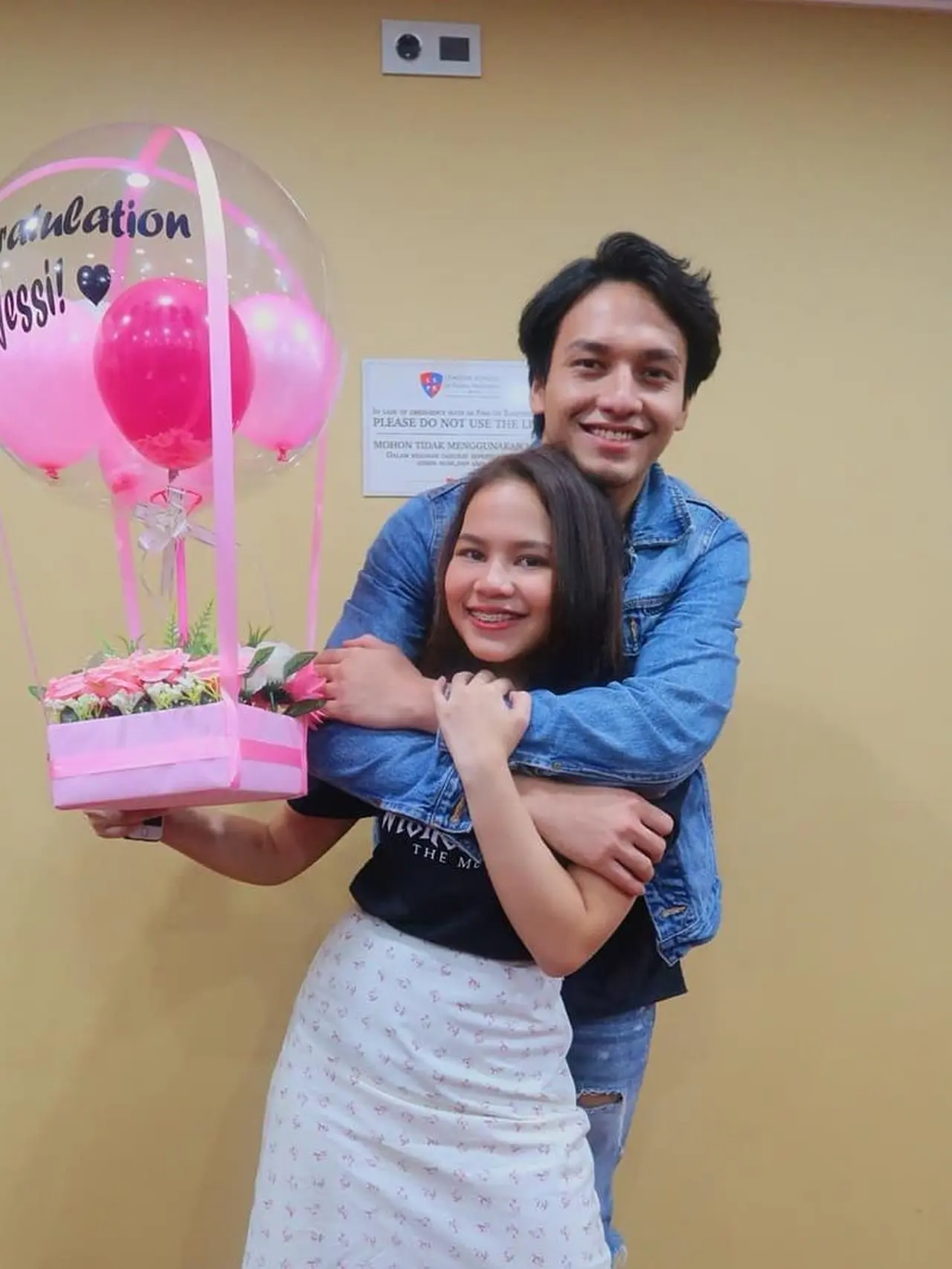 Jarang Terekspos, Ini 6 Potret Cantik Jessi Putri Adik Jefri Nichol ...