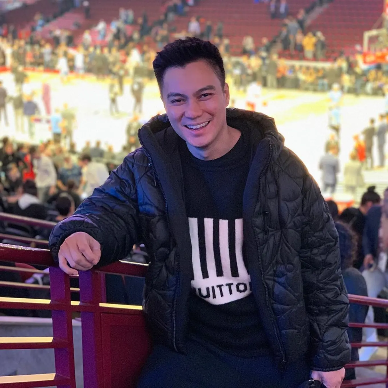 6 Potret Baim Wong Jadi Presiden Klub Basket Satria Muda Indonesia