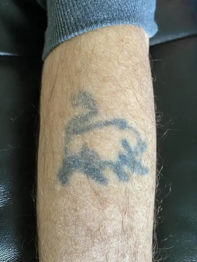 10 Potret Bentuk Tato Ketika Sudah Menua, Semakin Buram Bila Tidak ...