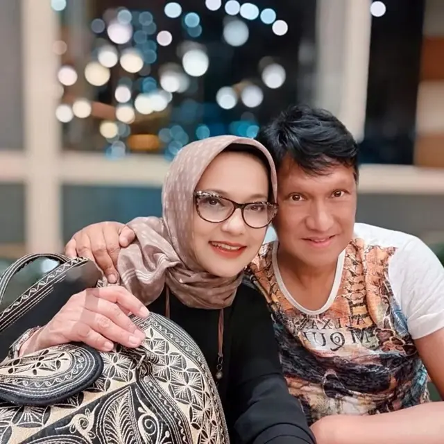 Pernikahannya Awet selama 3 Dekade, Intip Potret Ikang Fawzi dan Marissa Haque yang Selalu Utuh ...