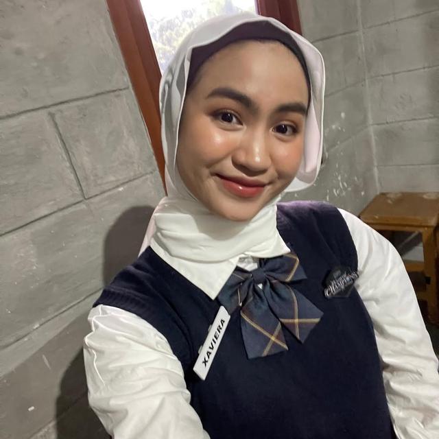10 Gaya Jilbab Mleyot ala Xaviera Putri, Bisa Jadi Inspirasi