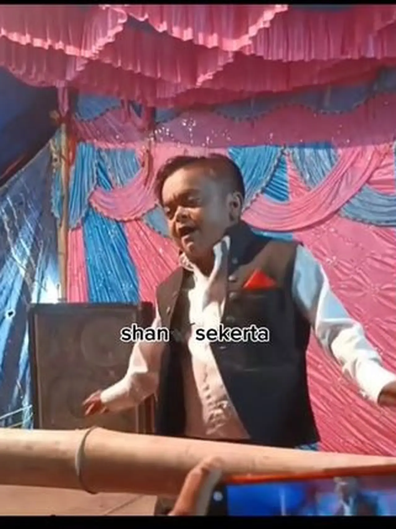 6 Potret Shan Prindavan, Orang India Viral Karena Joget Tarian Penambah ...