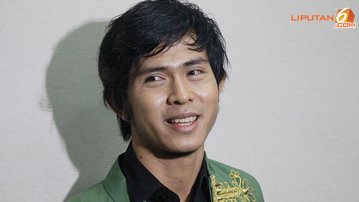Cakra Khan Lebih Suka Main Games Daripada Bermain Cinta - ShowBiz ...