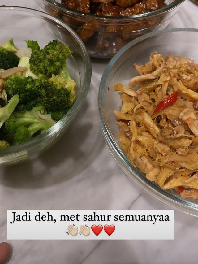Inspirasi Menu Sahur Artis yang Mudah Dibuat dan Pasti Enak - Entertainment Fimela.com