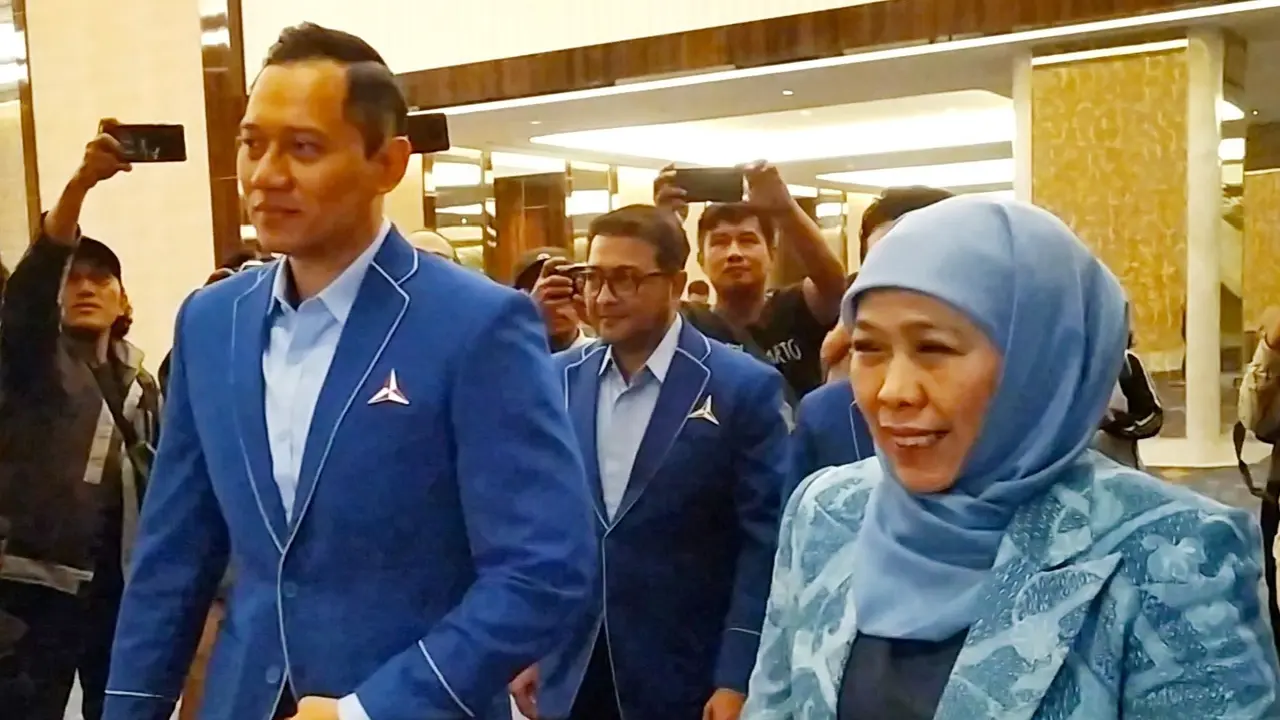 Masuk TKN, Khofifah Siap Jadi Jurkamnas Prabowo-Gibran - Surabaya Liputan6.com