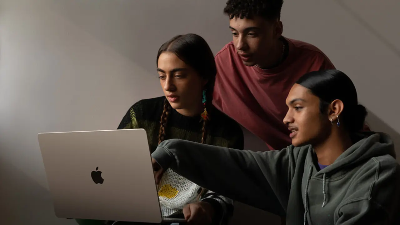 Apple Luncurkan MacBook Air 15 Inci Pakai Chip M2 di WWDC 2023, Ini ...
