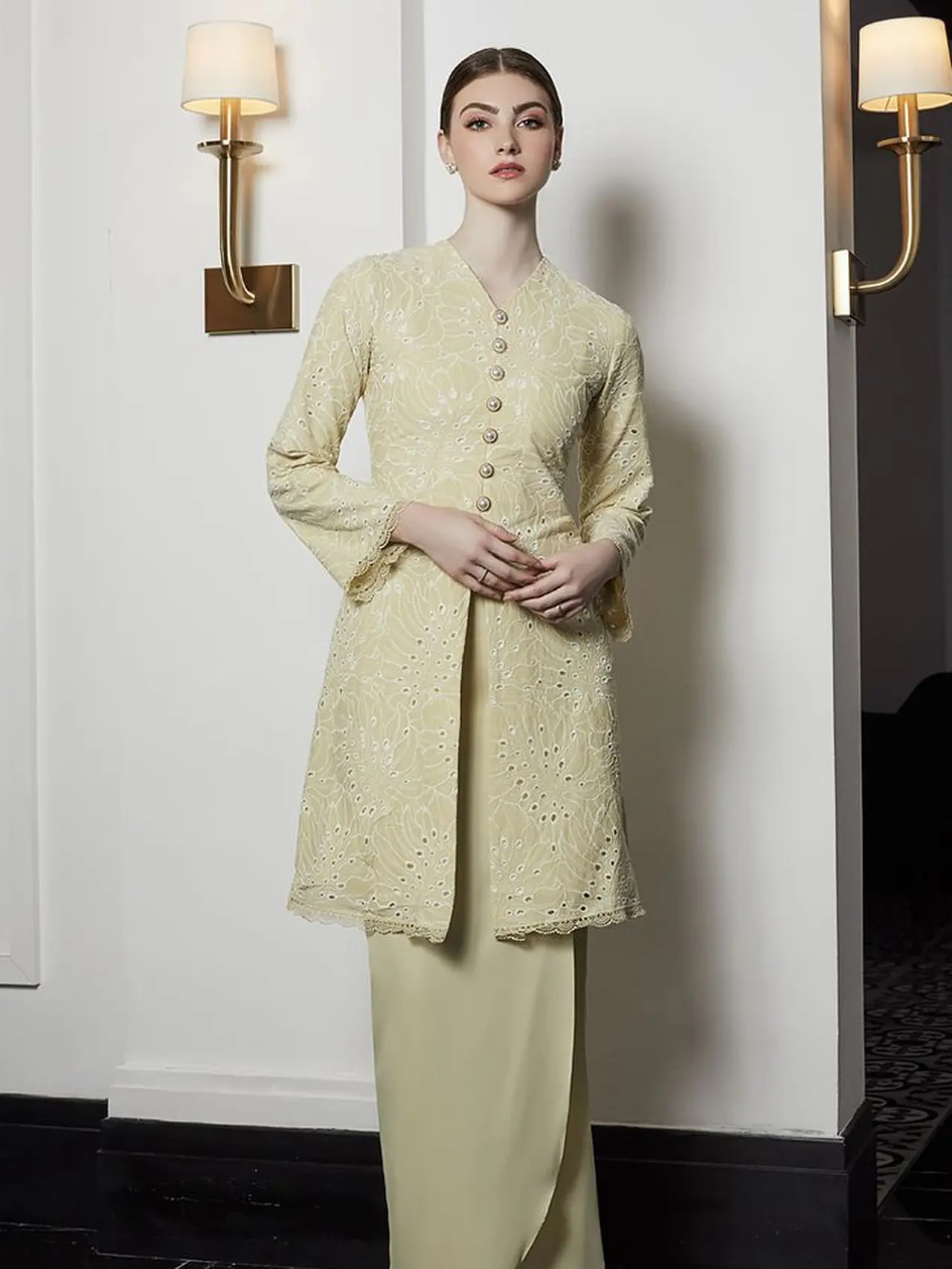 Asal Usul Baju Kurung: Simbol Tradisi yang Menjadi Ikon Fashion ...
