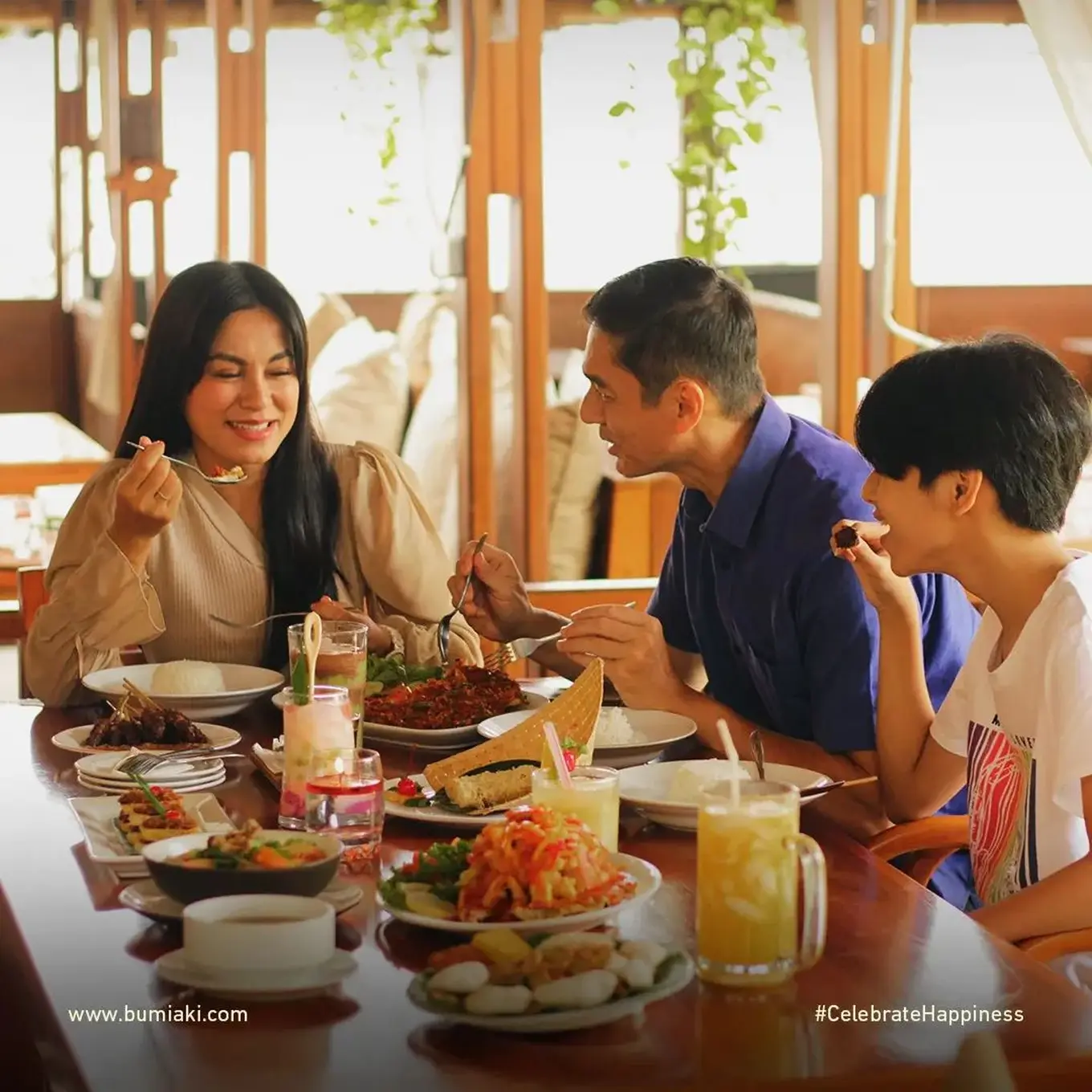 Resto Sunda Legendaris di Puncak Hadir di Bandung Berkolaborasi dengan ...