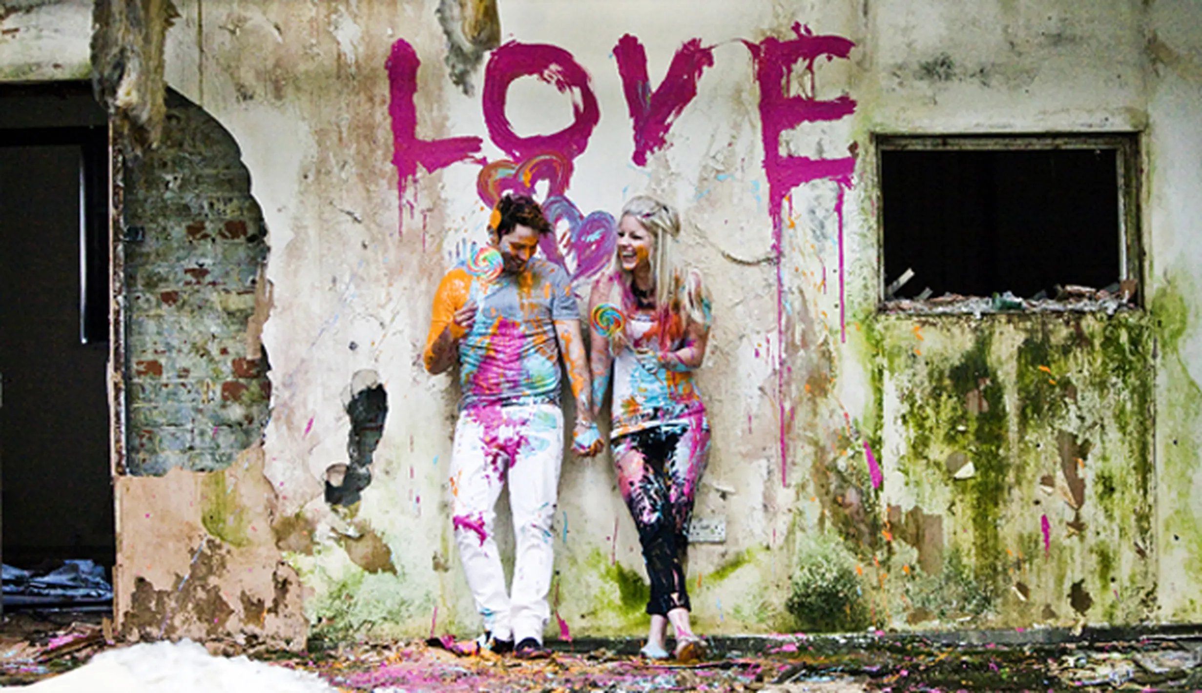 Foto-Foto Prewed Colorful Ini Bisa Jadi Inspirasi Lho Ladies - Photo ...