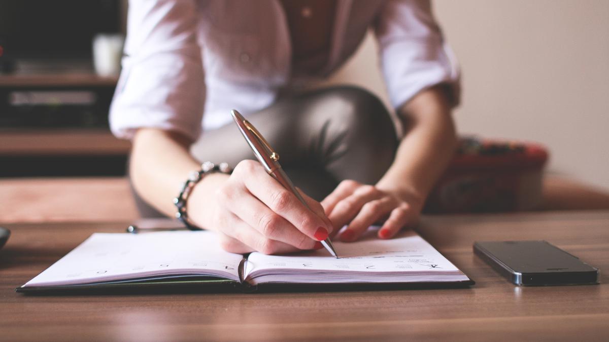 3 Alasan Utama Kenapa Kamu Harus Selalu Membawa Buku Catatan ...