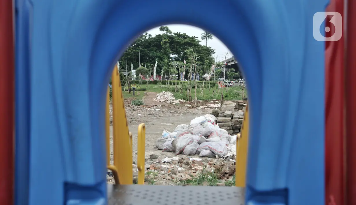 FOTO: Pembangunan Taman Kota Rawasari Terbengkalai - Foto Liputan6.com