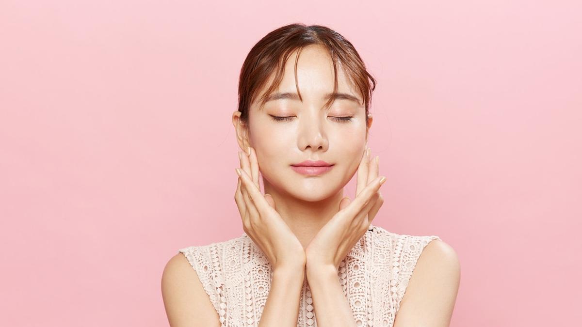 7 Foundation Hacks yang Wajib Diketahui untuk Bikin Riasan Seperti ...