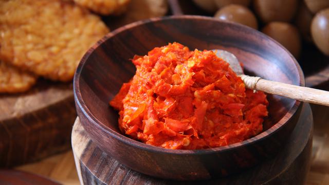 5 Resep Sambal Bawang Enak yang Tidak Langu - Food Fimela.com