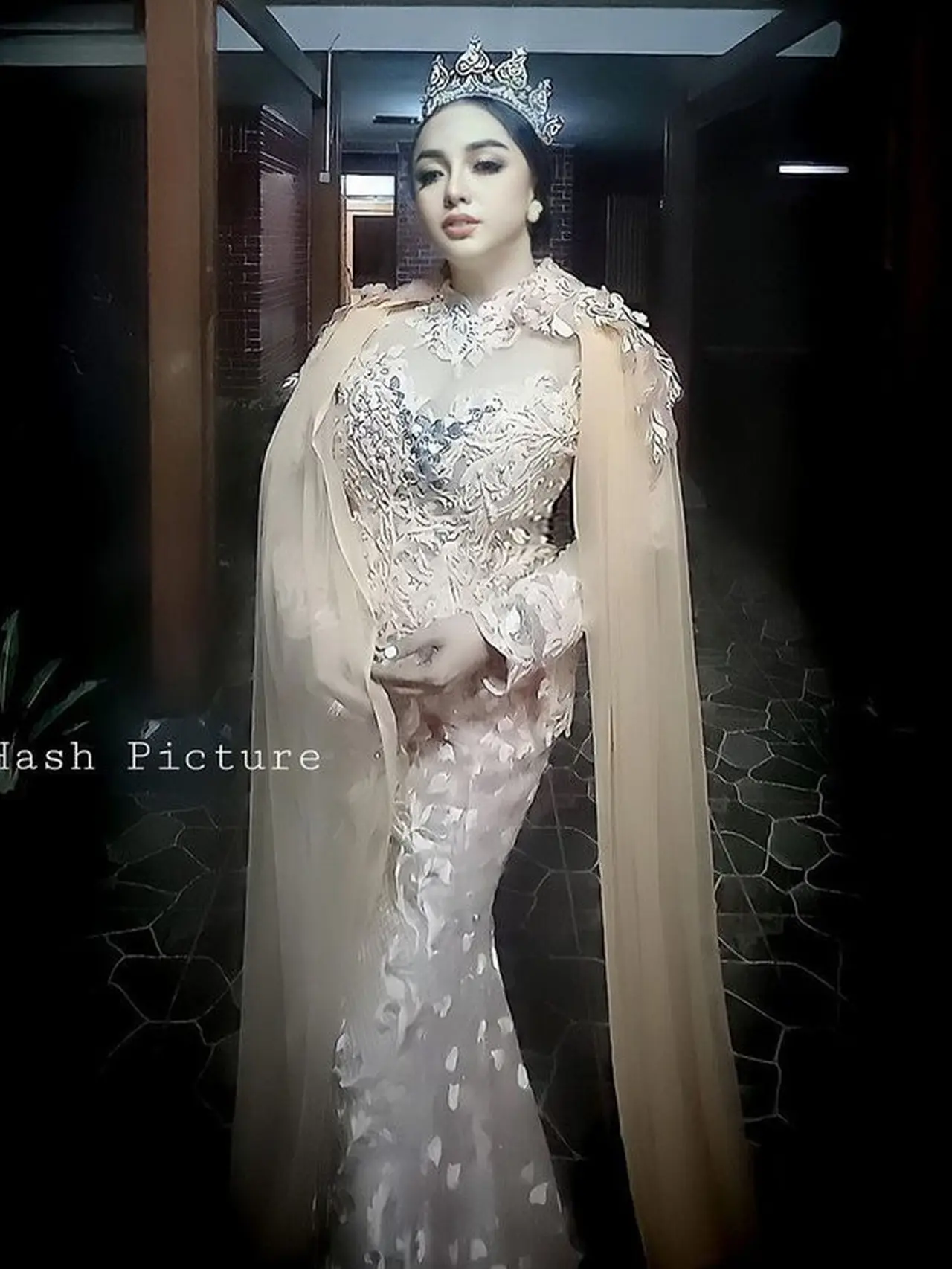 6 Potret Terbaru Regina Andriane Mantan Istri Farhat Abbas, Bikin ...