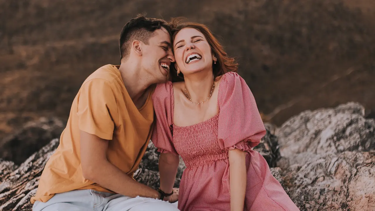 Mudah Ditebak, Ini 7 Tanda Pria Gemini Diam-Diam Menyukaimu - Lifestyle Fimela.com