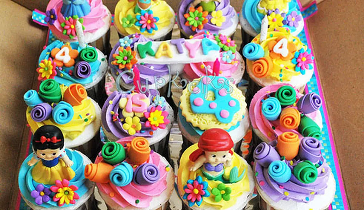 10 Model Cupcakes Lucu Bentuk Kartun - Photo Fimela.com