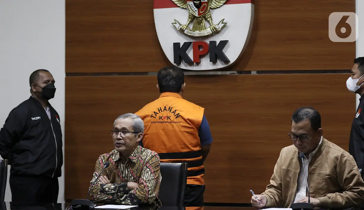 KPK Tahan Penyuap Gubernur Papua Lukas Enembe - Foto Liputan6.com