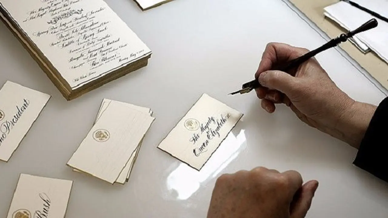 Profesi Unik, Penulis Kaligrafi Gedung Putih Digaji Rp 3,5 Miliar ...