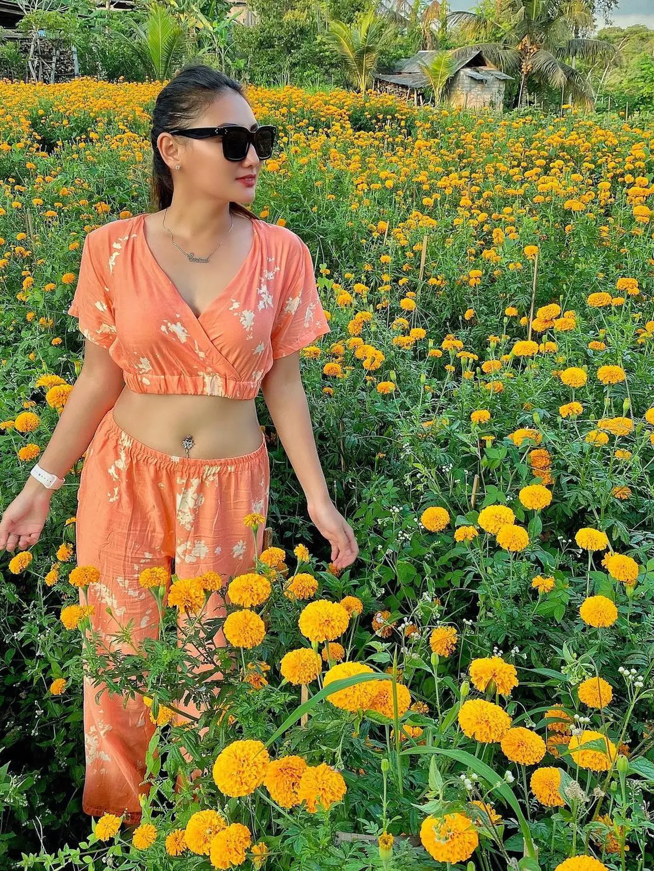 7 Potret Sassha Carissa, Model Menawan yang Merambah Dunia Presenter ...