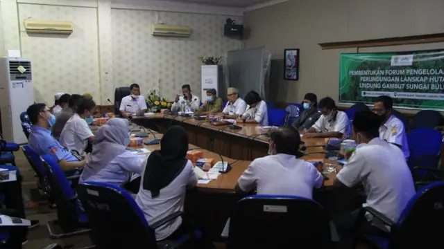 Jatuh Bangun Menjaga Hutan Lindung Gambut Sungai Buluh - Regional Liputan6.com