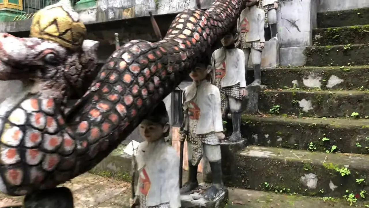 10 Potret Padepokan 1000 Patung Ki Puger Ismoyo yang Terbengkalai ...