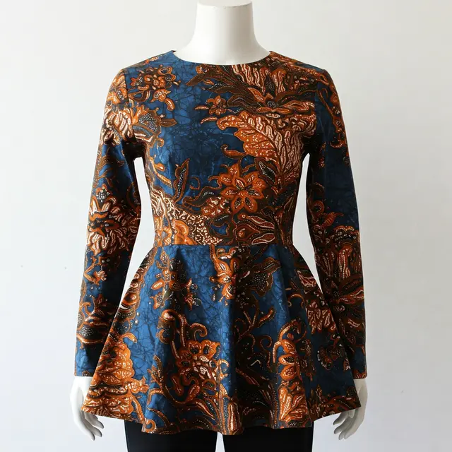 9 Model Baju Batik Atasan Wanita Lengan Panjang Modern yang Elegan ...