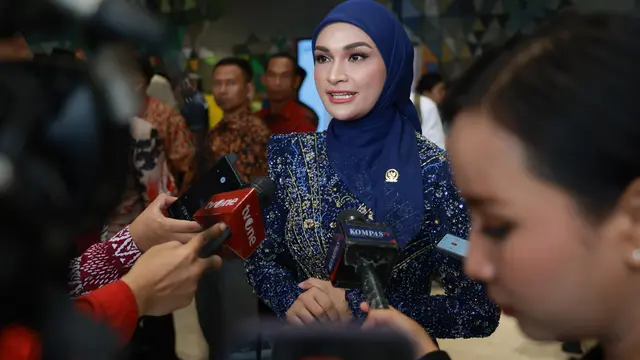 Putri Zulkifli Hasan Resmi Dilantik Jadi Anggota DPR, Siap Perjuangkan Perempuan hingga UMKM ...