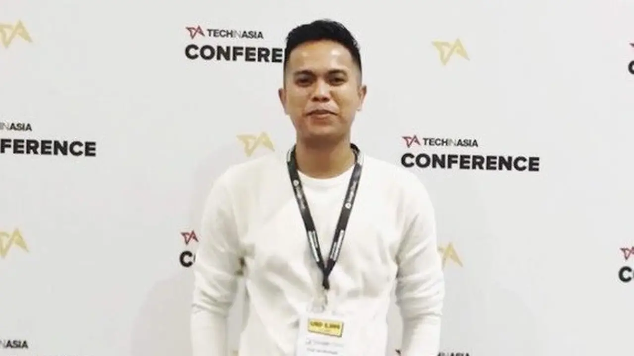 Kisah Inspiratif Scott Alfaz, Penderita HIV yang Kini Lulus S2 di Eropa ...