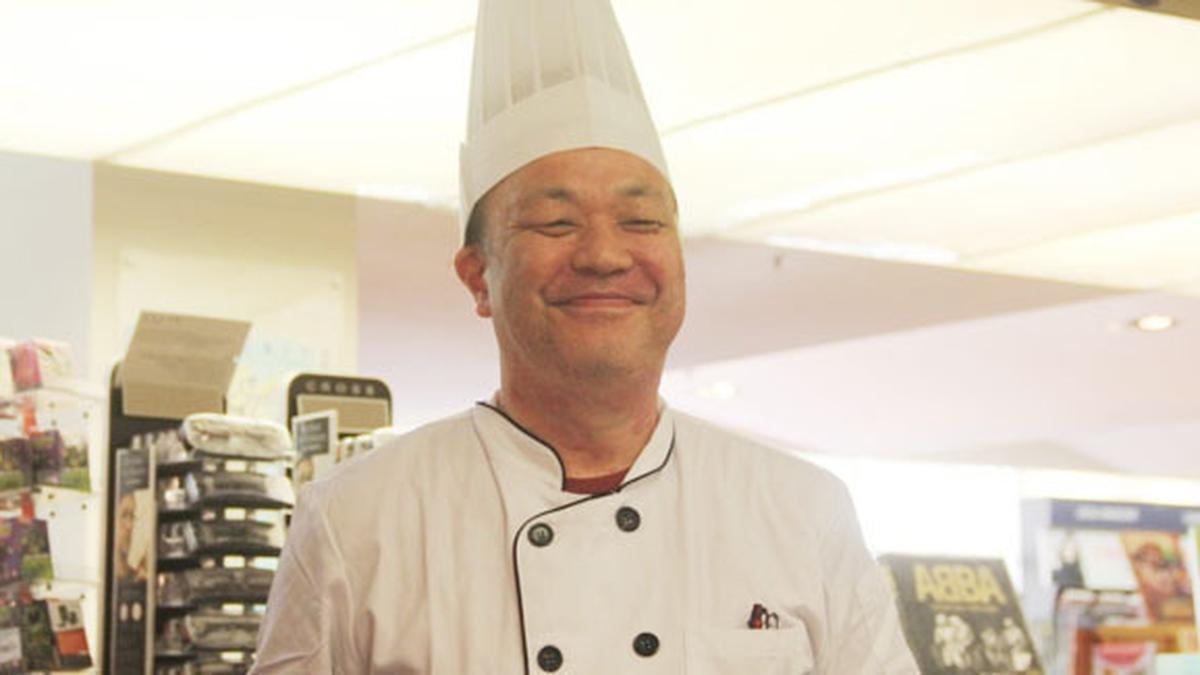 Yamashita Masataka, Chef Jepang Yang Jago Membuat Cake & Dessert