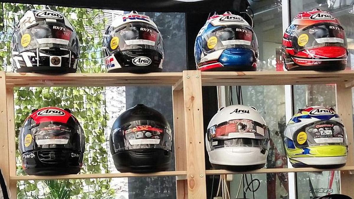 Ini Perbedaan Kode Snell, DOT dan SNI Pada Helm - Otomotif Liputan6.com