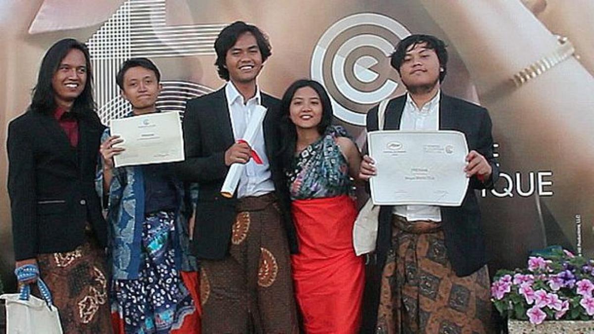 'Prenjak' Ukir Sejarah Perdana Film RI Menang di Cannes - Global ...