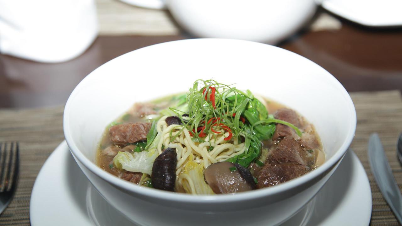 Resep Sop Daging Sapi Bening Enak yang Mudah Dibuat, Lengkap dengan ...
