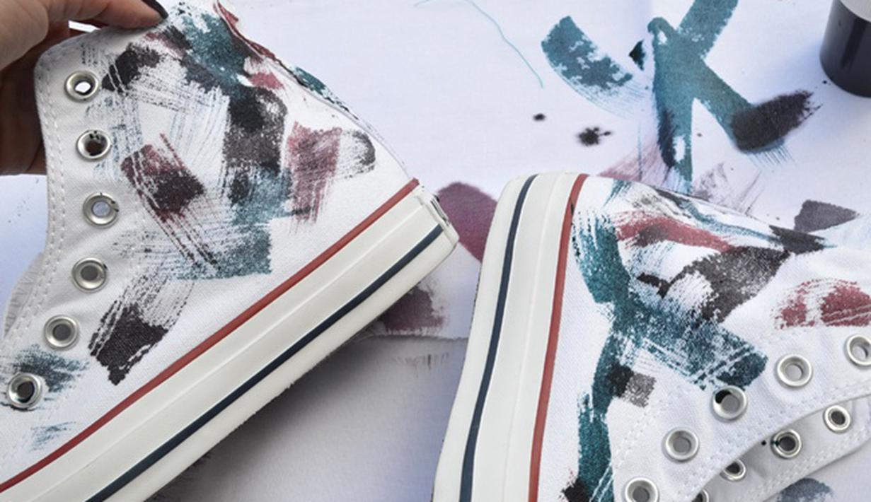 DIY Sepatu Warna-Warni Keren - Photo Fimela.com