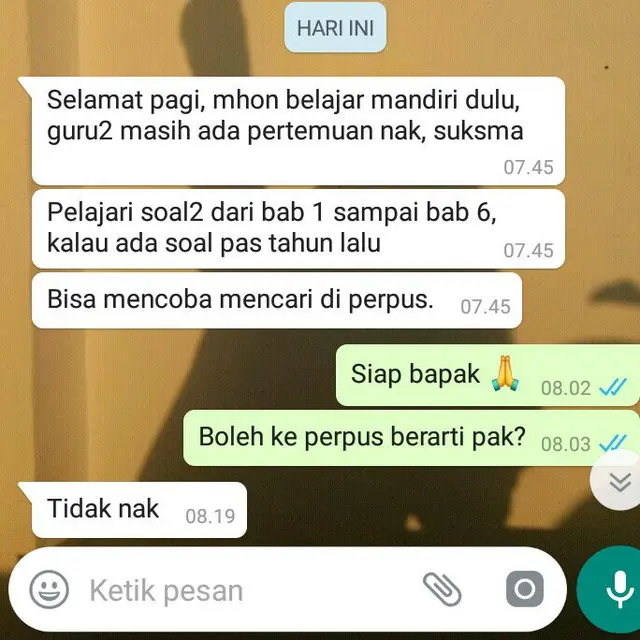 7 Chat Nyeleneh Guru ke Siswa Ini Bikin Mikir Keras - Hot Liputan6.com