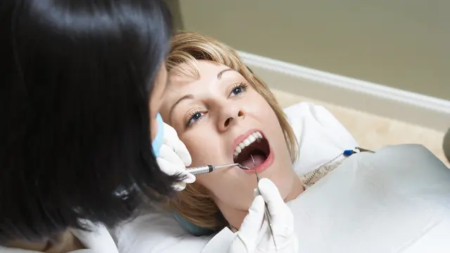 Karang Gigi pada Ibu Hamil, Seberapa Bahaya untuk Janin? - Health Liputan6.com