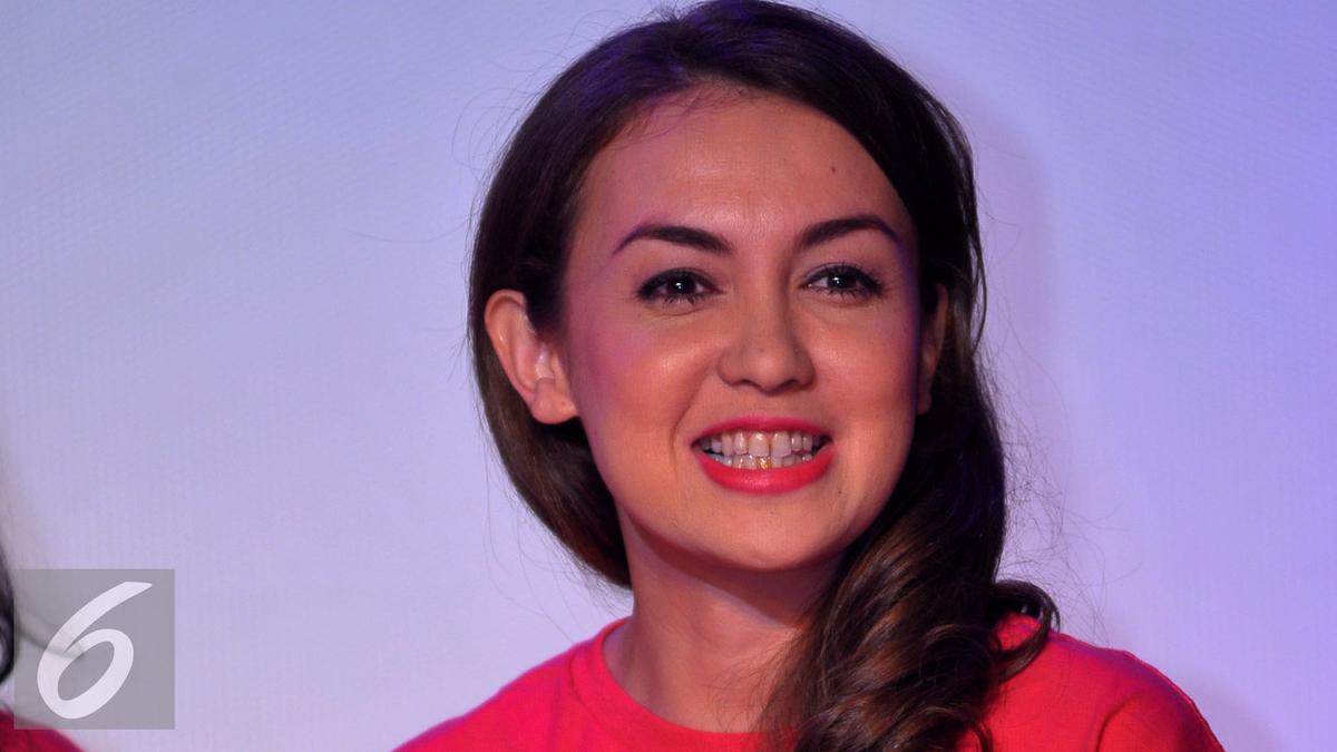 Rianti Cartwright Berbisnis Kue - ShowBiz Liputan6.com