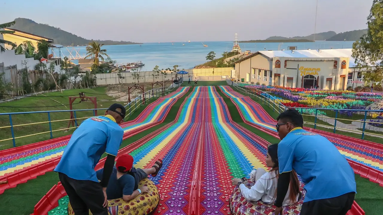 Potret Indahnya Bakauheni Harbour City, Destinasi Wisata Baru di ...