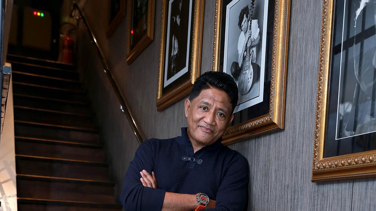 Andre Hehanussa Persembahkan 'All About Love' Setelah Hampir 6 Tahun Vakum