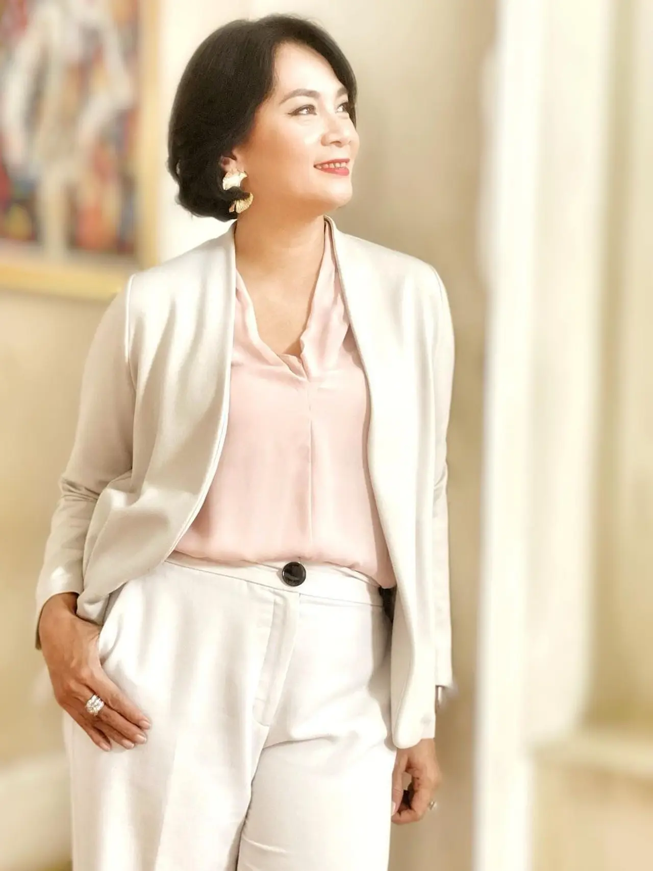 5 Potret Gaya Dian Nitami yang Tetap Awet Muda di Usia 50 - Fashion Fimela.com