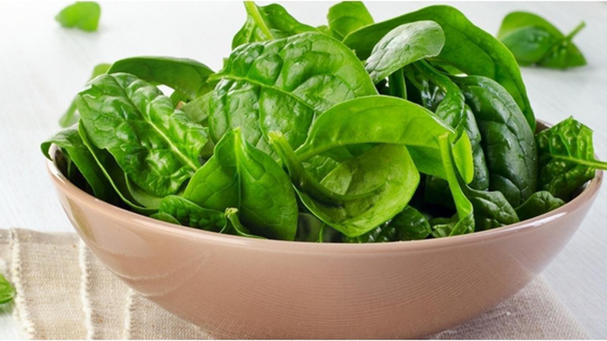 Cara Mencuci Sayur Bayam Untuk Dinikmati Mentah - Lifestyle Fimela.com